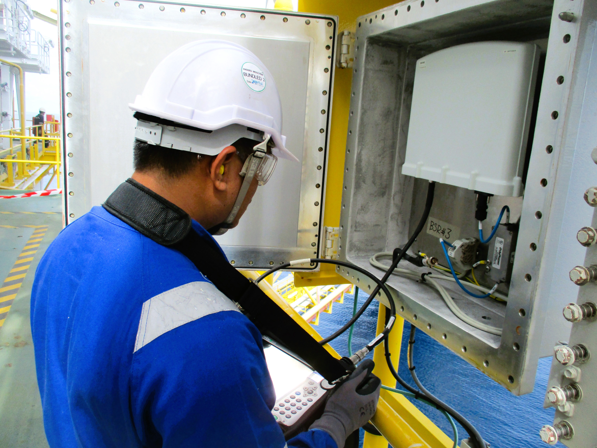 SR Telecom (Bangkok) - Home